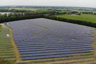 Solarpark Azewijn wekt groene stroom op | Wienerberger